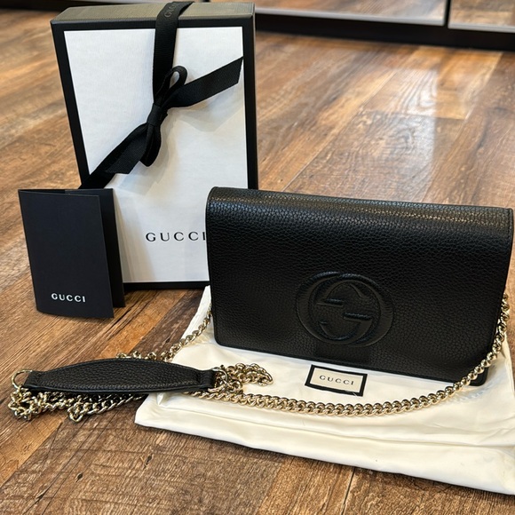 Gucci | Bags | Gucci Crossbody Wallet On A Chain | Poshmark